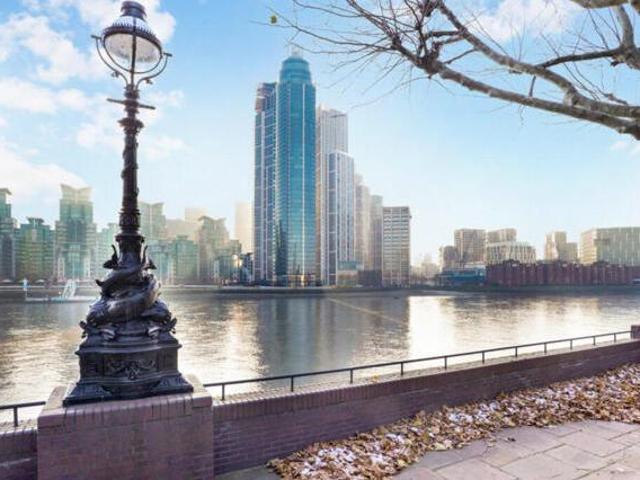 Grosvenor Road, London, 2 Bedroom Apartment