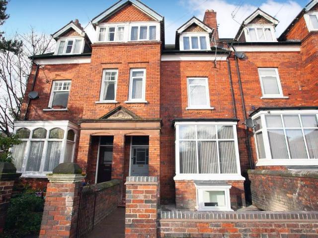 Grosvenor Road, Newcastle, Staffordshire ST5, 1 bed flat to rent, £695 pcm | PrimeLocation