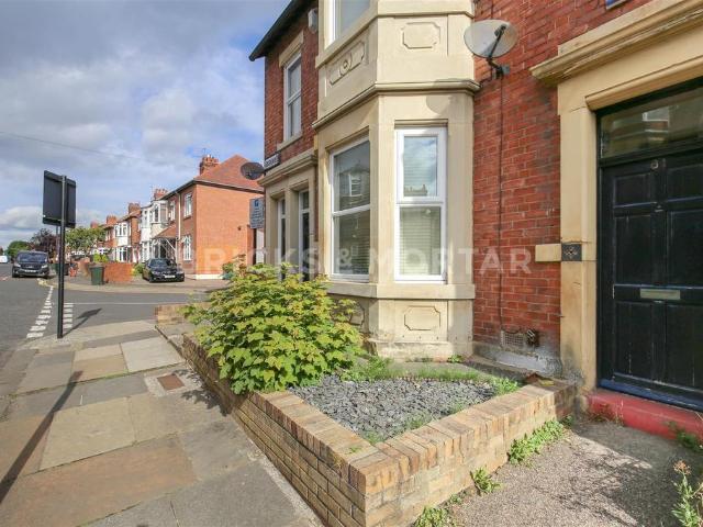 Grosvenor Road, Newcastle Upon Tyne NE2 5 bed maisonette to rent £2,600 pcm £600 pw