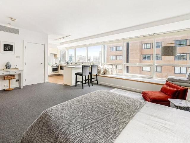 Grosvenor Road, Pimlico SW1V, Studio to rent, £3,000 pcm | PrimeLocation