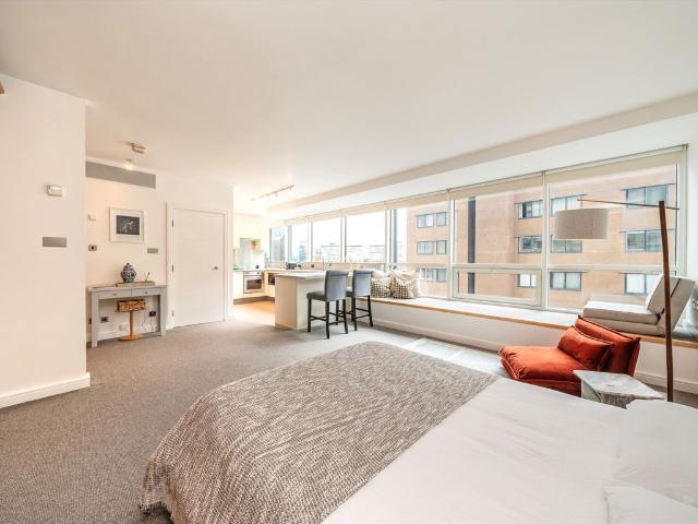 Grosvenor Road, Pimlico SW1V, Studio to rent, £2,999 pcm | PrimeLocation