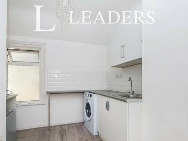 Grosvenor Road, Skegness, Studio Flat For