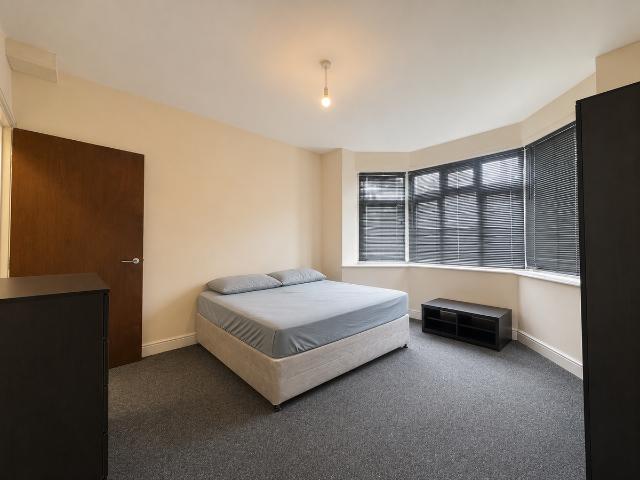 Grosvenor Road, Southampton SO17, Studio to rent, £695 pcm | PrimeLocation