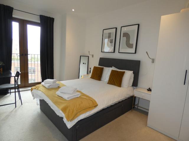 Grosvenor Road, St. Albans AL1, 1 bed flat to rent, £1,600 pcm | PrimeLocation