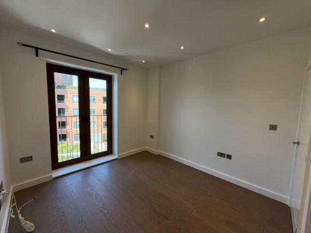 Grosvenor Road, St. Albans AL1, 1 bed flat to rent, £1,600 pcm | PrimeLocation