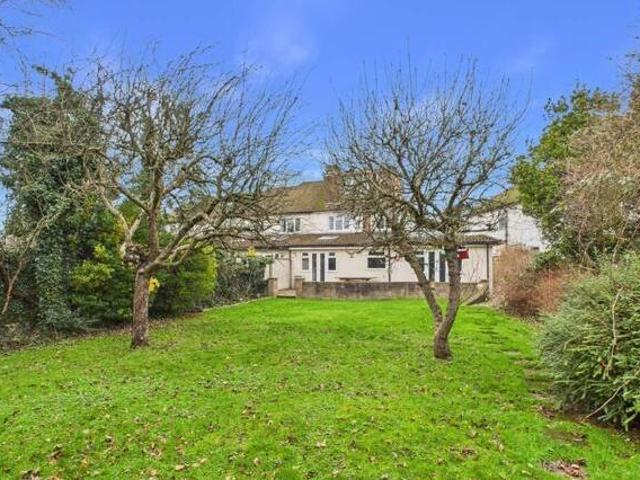 Grosvenor Road, Staines upon thames, 4 Bedroom House