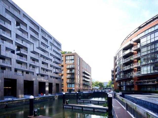 Grosvenor Waterside, Pimlico, London. 1 bed flat to rent £3,000 pcm £692 pw