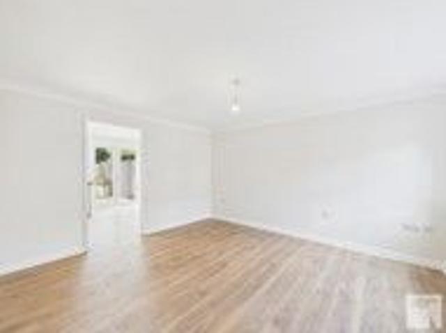Gravenmoor Drive: Manchester