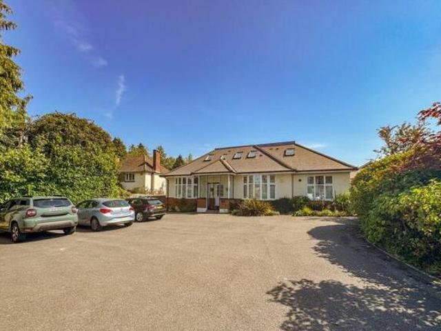 Gravel Hill, Wimborne, 2 Bedroom Apartment