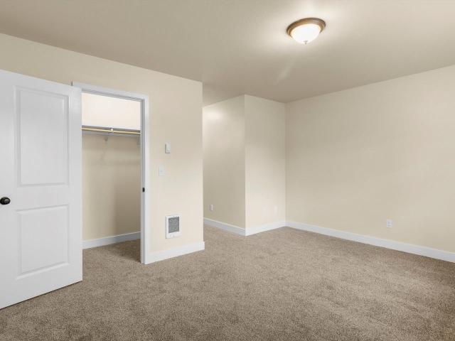 Gravelly Lake Townhomes LLC 3 Bedroom Apartment for Rent at 8911 Gravelly Lake Dr Sw, Lakewood, WA 98499 Lakeview