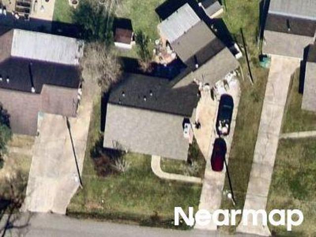 Gravesbriar Dr