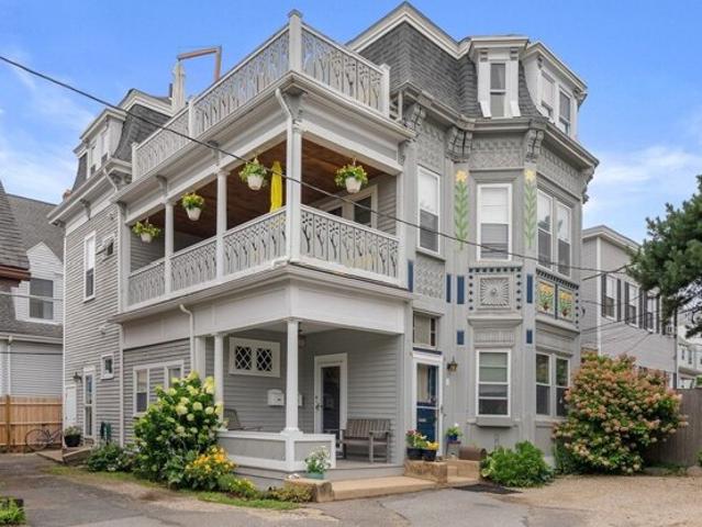 Gray Cir Apt,lynn, Condo For Sale