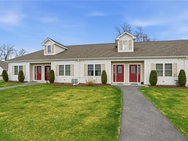 Gray Coach Ln Apt,cranston, Home For Sale