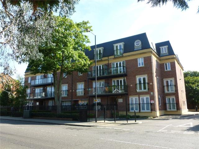 Gray Court, 73 Marsh Road, Pinner, Middlesex HA5, 2 bed flat to rent, £1,850 pcm | PrimeLocation