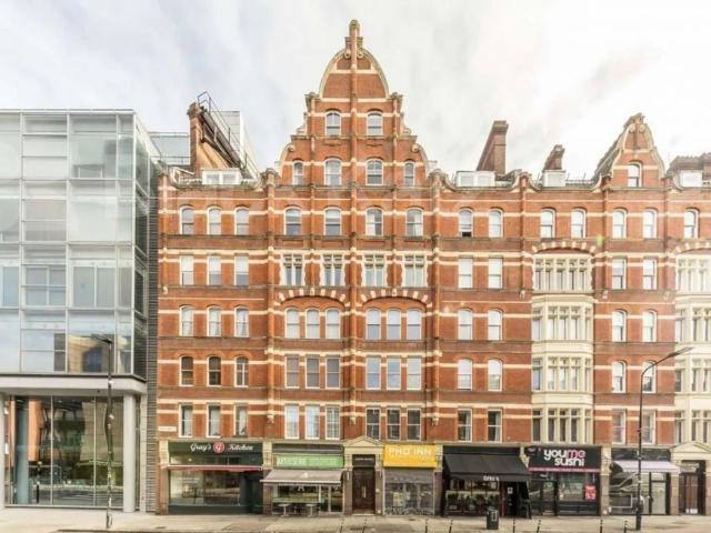 Grays Inn Road, Bloomsbury / Kings Cross WC1X, 4 bed flat to rent, £5,417 pcm | PrimeLocation