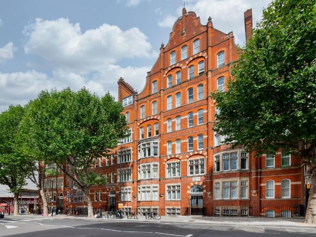 Gray's Inn Road, Holborn WC1X, 2 bed flat to rent, £2,600 pcm | PrimeLocation