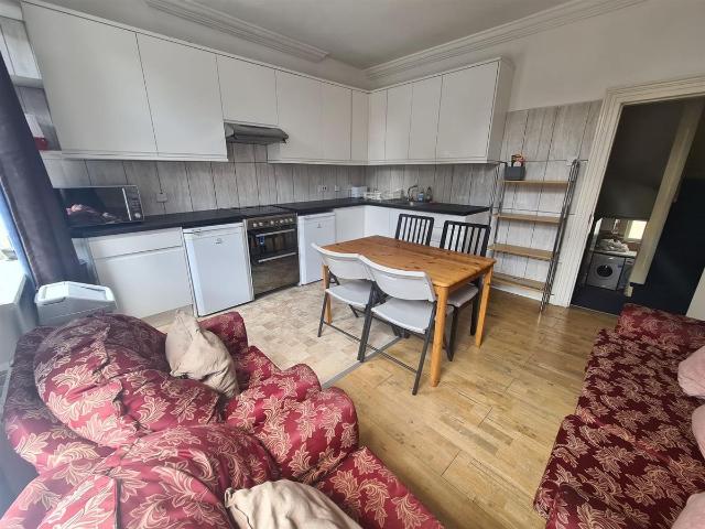 Gray's Inn Road, London WC1X, 4 bed property to rent, £4,600 pcm | PrimeLocation