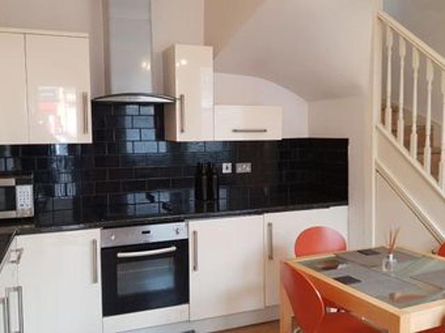 Gray's Inn Road, London WC1X, 1 bed flat to rent, £2,058 pcm | PrimeLocation