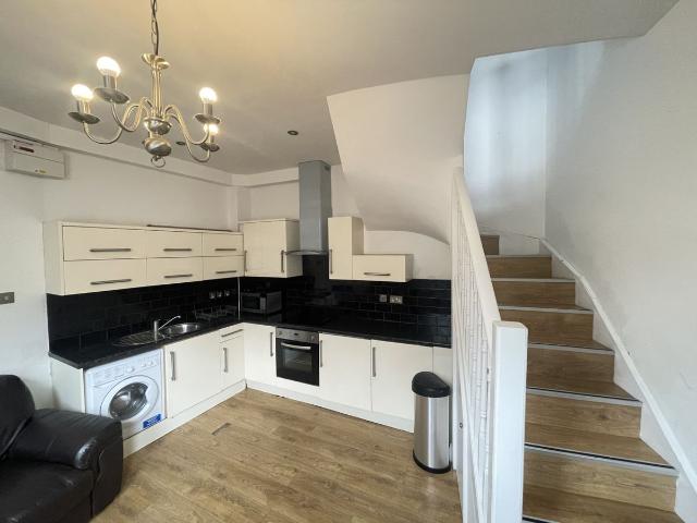Gray's Inn Road, London WC1X, 1 bed flat to rent, £2,058 pcm | PrimeLocation