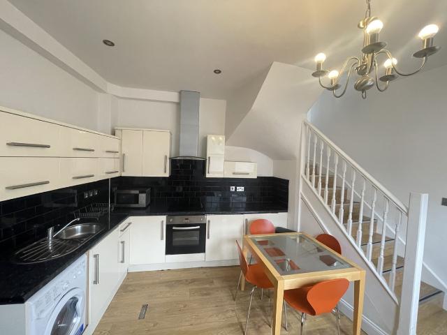 Gray's Inn Road, London WC1X, 1 bed flat to rent, £2,058 pcm | PrimeLocation
