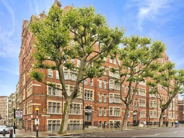 Gray's Inn Road, London WC1X, 2 bed flat to rent, £2,700 pcm | PrimeLocation