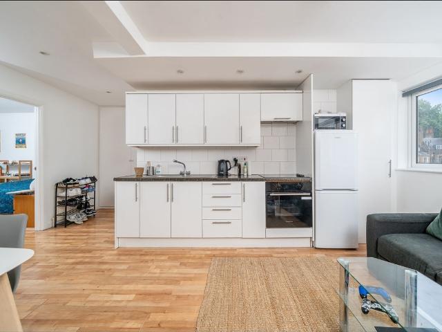 Grays Inn Road, London WC1X, 2 bed flat to rent, £2,900 pcm | PrimeLocation
