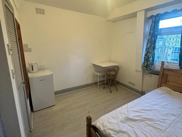 Grays Inn Road, London, WC1X Studio to rent £1,399 pcm £323 pw