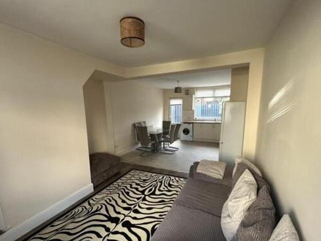 Grays Road, Barnsley, 2 Bedroom Terraced