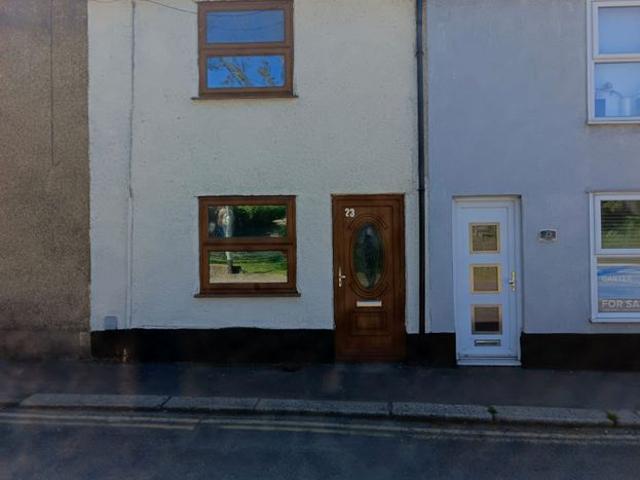 Grays RM17, 2 bed terraced house to rent, £1,550 pcm | PrimeLocation
