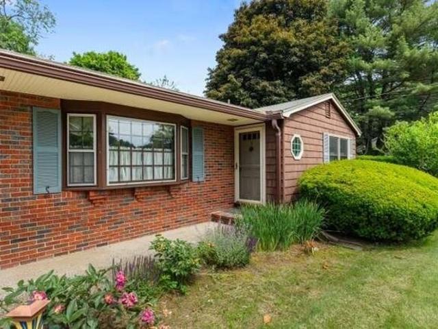 Graystone Dr, Danvers, Home For Sale