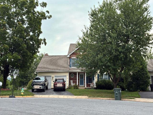 Graystone Ln