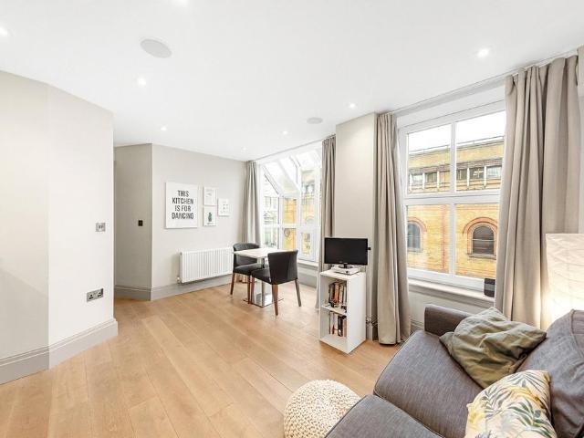 Grayton House, 498 504 Fulham Road. 1 bed apartment to rent £2,400 pcm £554 pw