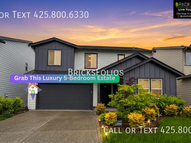 Grab This Luxury 5 Bedroom New Home in Woods Creek Vista!