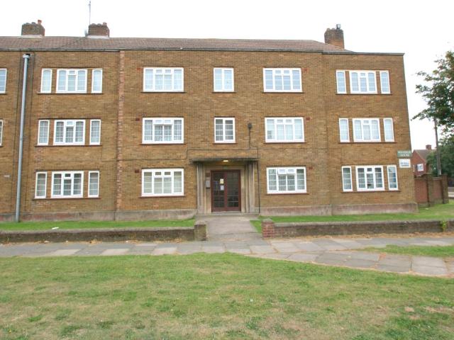 Grace Walk, Deal CT14, 2 bed flat to rent, £975 pcm | PrimeLocation