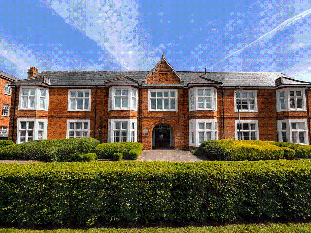 Grace Bartlett Gardens, Chelmsford, Essex CM2, 1 bed flat to rent, £1,250 pcm | PrimeLocation