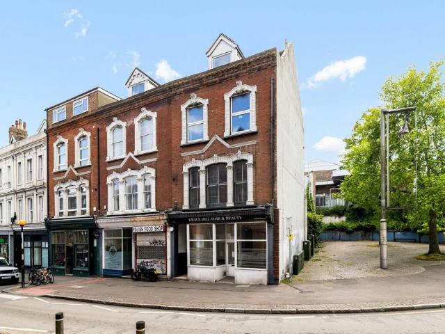 Grace Hill, Folkestone, CT20 2 bed maisonette to rent £1,150 pcm £265 pw