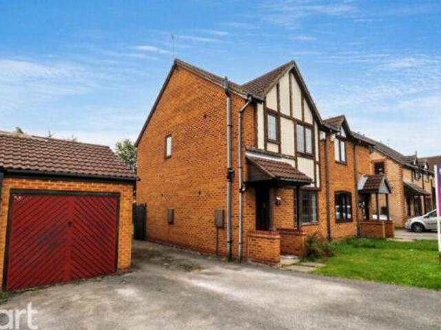 Grace Road, Edlington, 3 Bedroom Semi detached