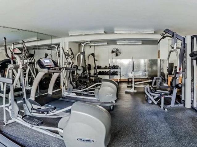 Grace Shores 1 Bedroom Apartment for Rent at 639 W Grace St, Chicago, IL 60613 Lakeview