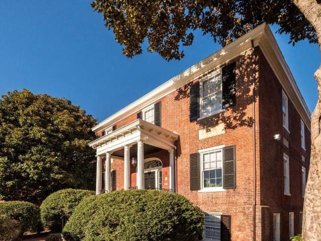 Grace St 1142 W 1 Bedroom Apartment for Rent at 1142 W Grace St, Richmond, VA 23220 The Fan