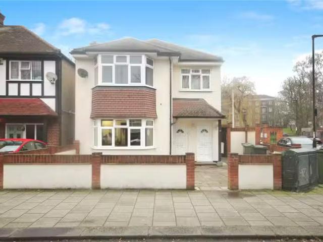 Gracefield Gardens, London, SW16 2SU