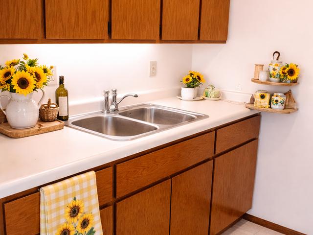 Graceland Gardens Apartment Homes 2 Bedroom Apartment for Rent at 5000 Graceland Blvd, Mount Pleasant, WI 53406