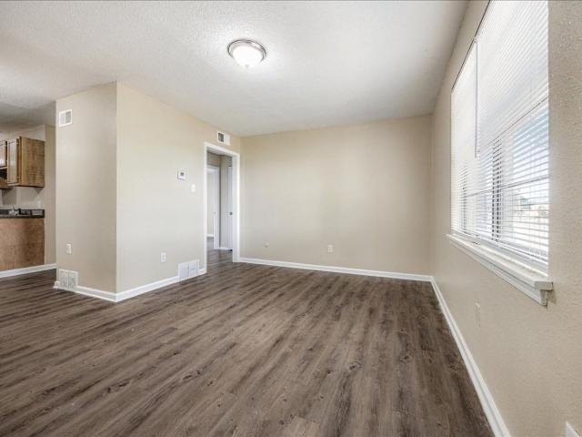 Graceland Flats – Modern Living in the Heart of Whitehaven 2 Bedroom Apartment for Rent at 3990 Barton Dr, Memphis, TN 38116