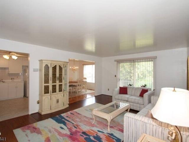 Gracie Rd, East Hanover, Condo For Sale