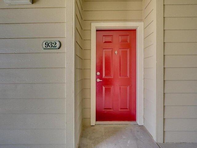 Gracy Farms Ln Apt,austin, Condo For Sale