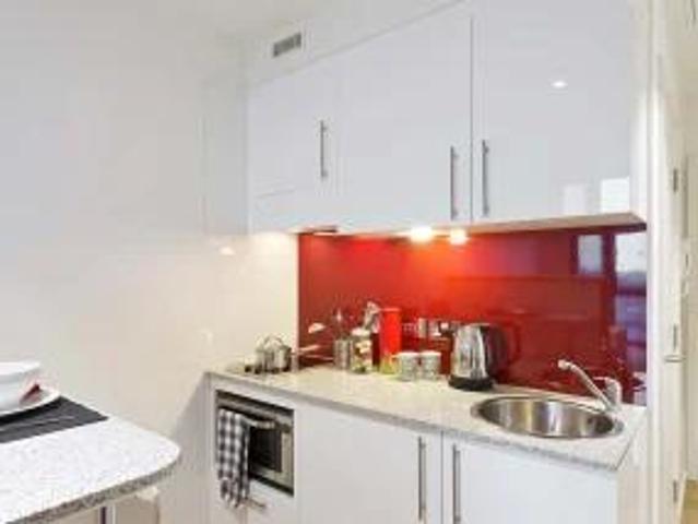 GradPad Wood Lane Replacement Licensee