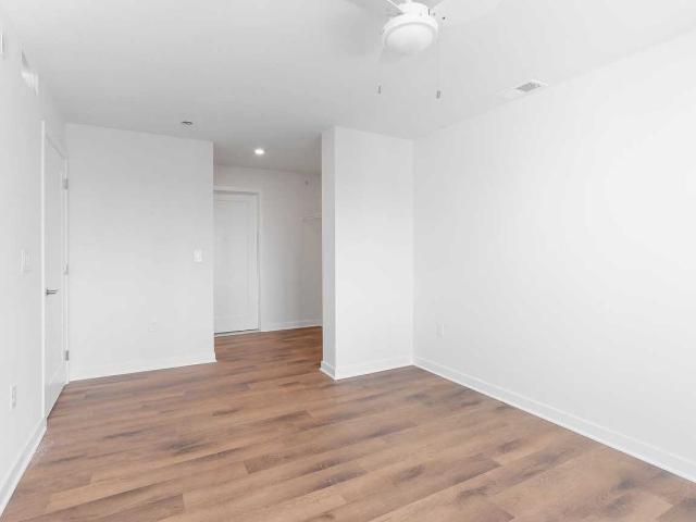 Graduate Pointe 1 Bedroom Apartment for Rent at 2501 Washington Ave, Philadelphia, PA 19146 Graduate Hospital