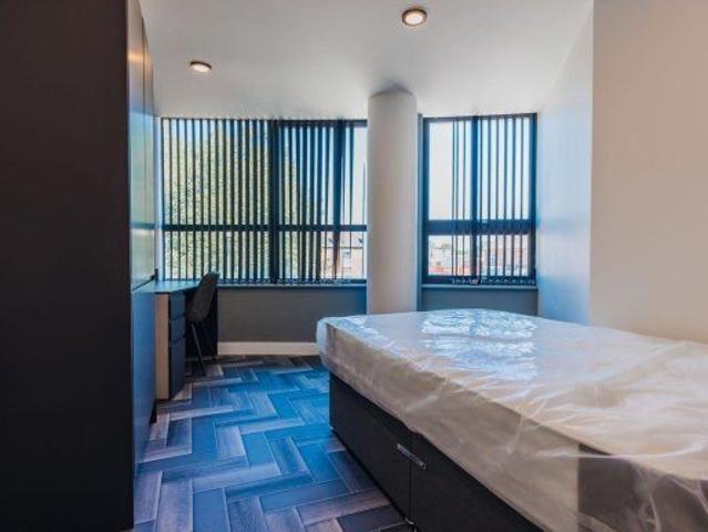 Graduation House, Nottingham, Nottinghamshire NG9, Room to rent, £953 pppm | PrimeLocation