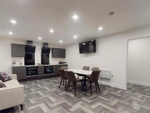 Graduation House, High Road, 1 Bedroom Flat