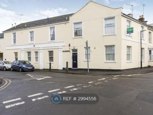 Grafton Court, Cheltenham GL50, 1 bed flat to rent, £925 pcm | PrimeLocation