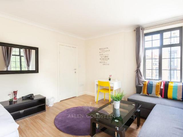 Grafton Place NW1 4 bed flat to rent £5,000 pcm £1,154 pw